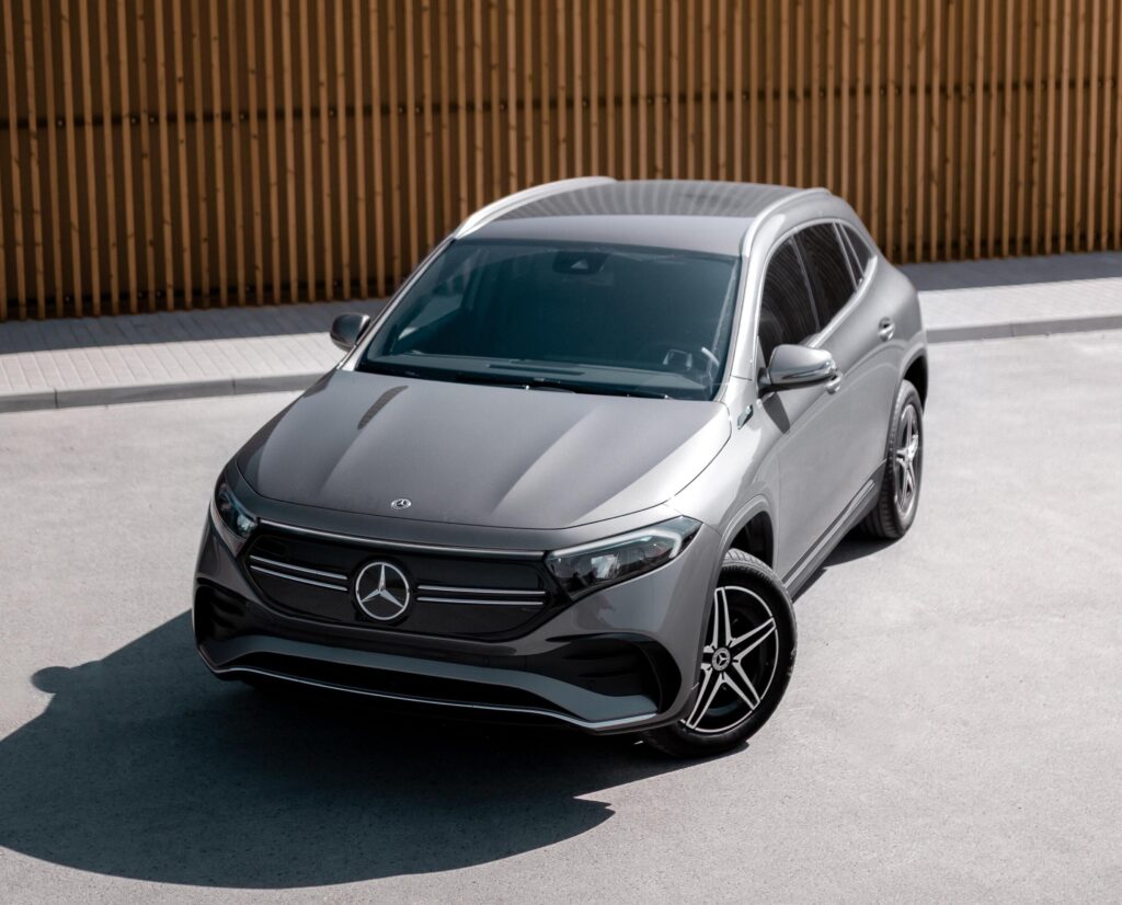 Hvad er afgiften på Mercedes-Benz EQA? - QuickImport.dk
